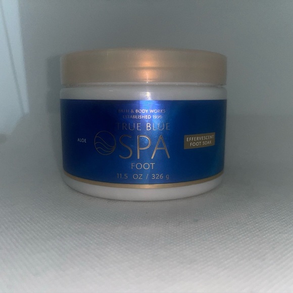 Bath & Body Works | Bath & Body | New True Blue Spa Effervescent Foot ...